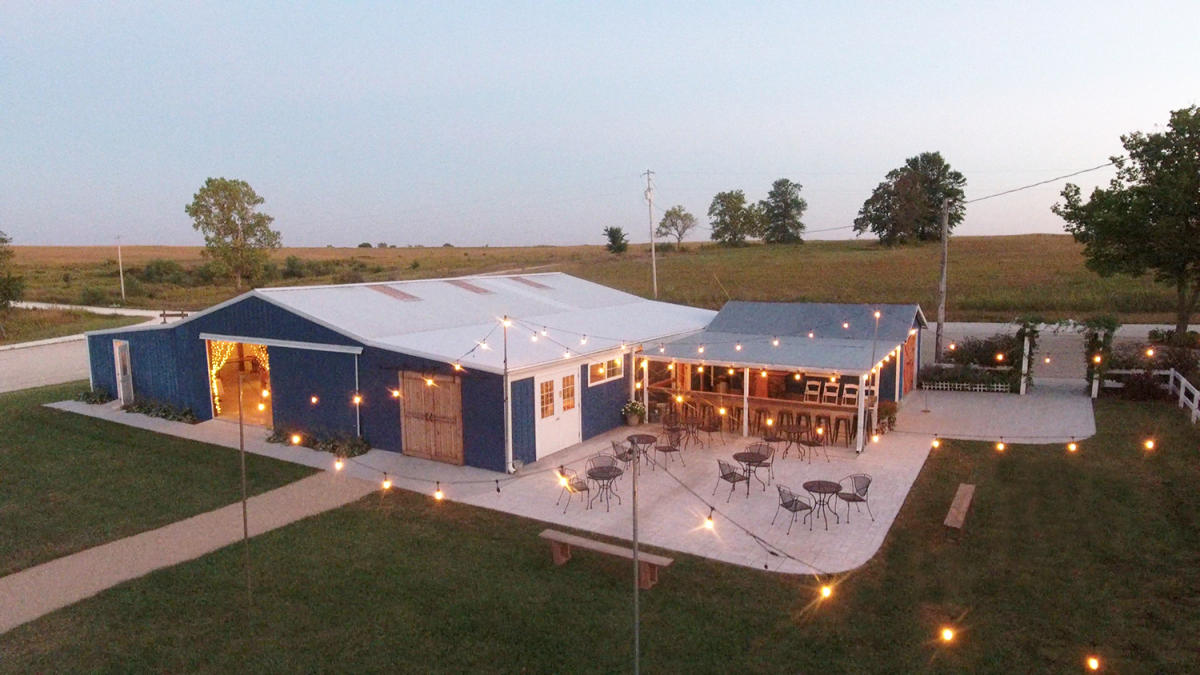 Blue Barn Farm - Westmoreland KS, 66549