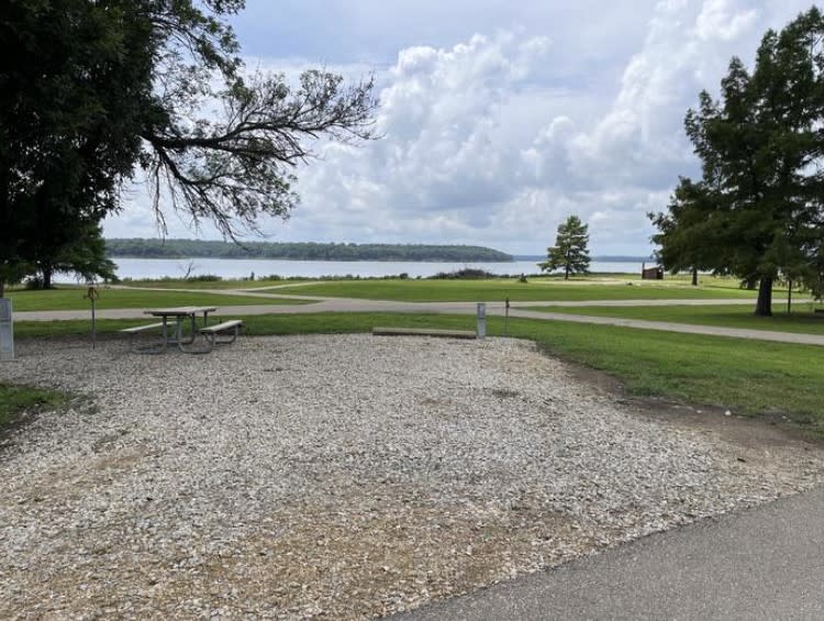 Old Town Park Campground - Perry KS, 66073