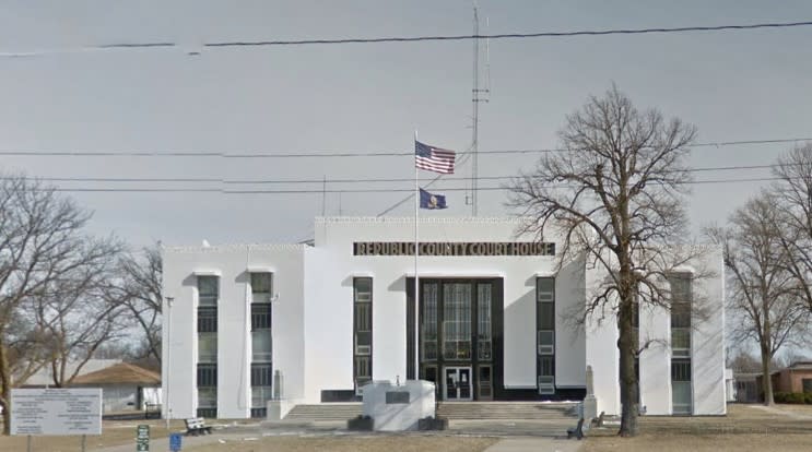 Republic County Courthouse - Belleville KS, 66935