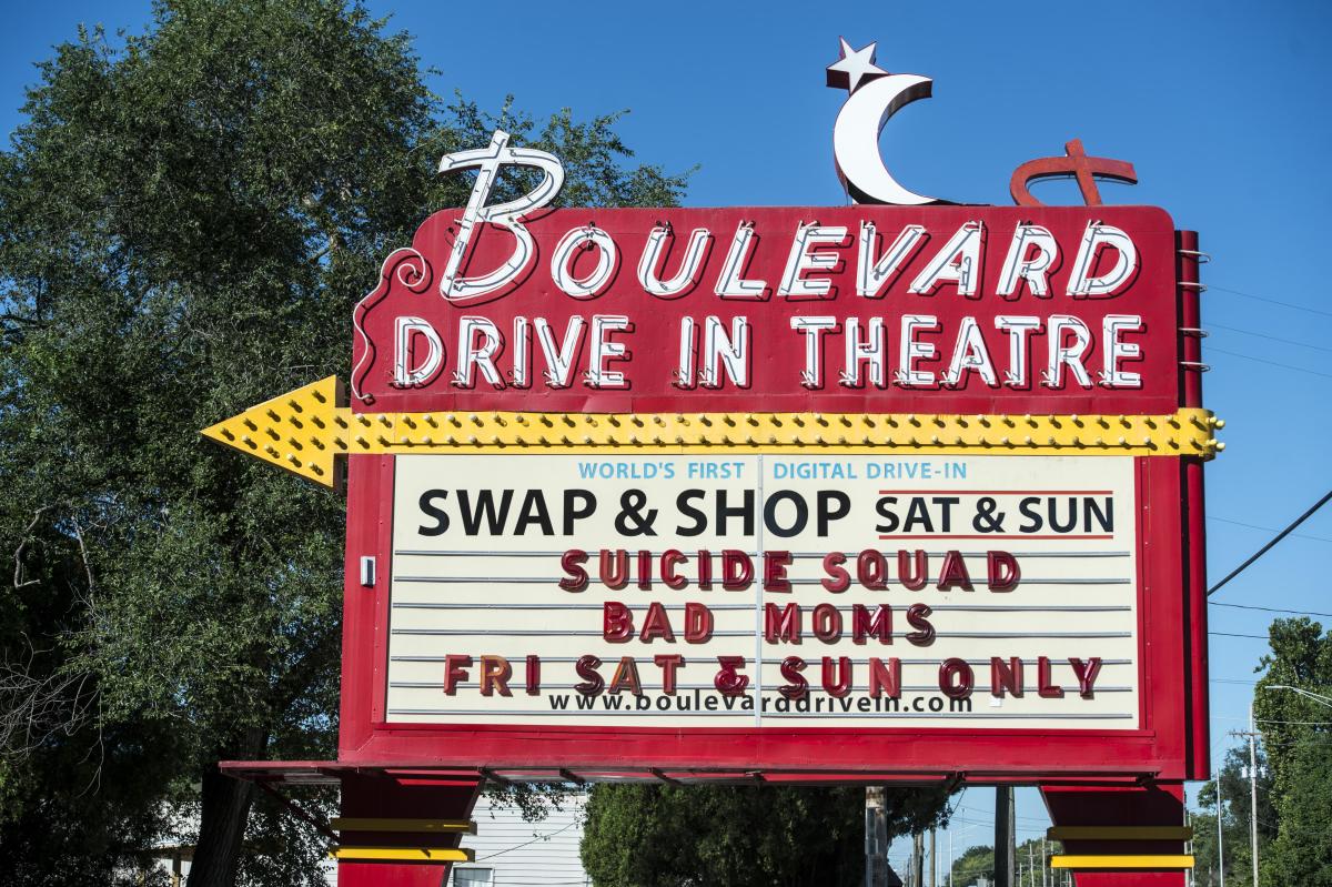 Boulevard Drive In and Swap N' Shop