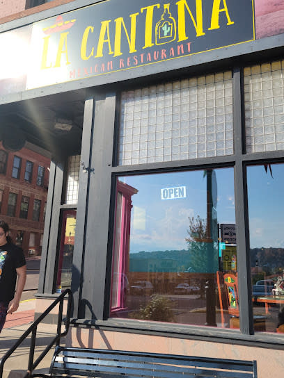 La Cantina