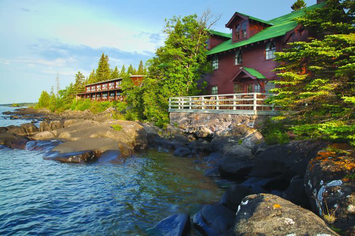 Rock Harbor Lodge
