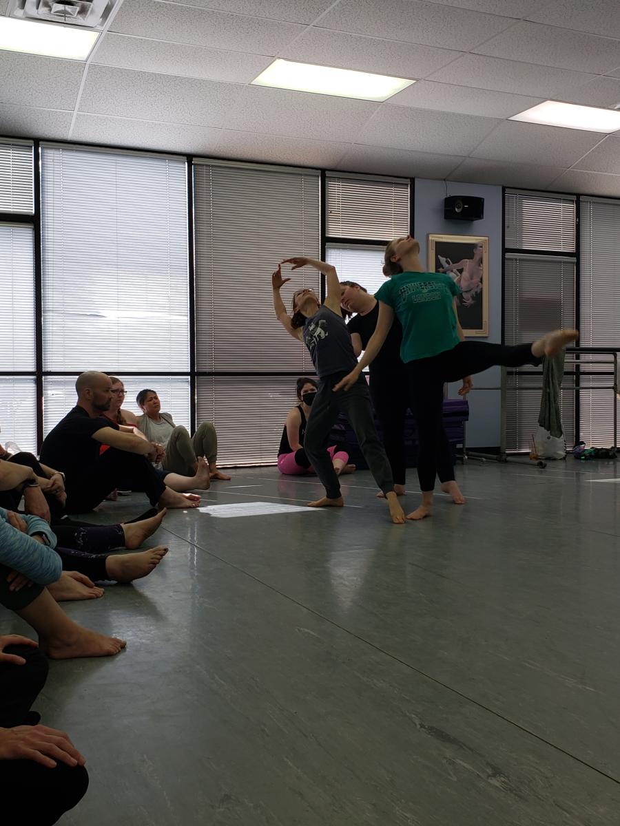 Open-Level Adult Modern Dance Class