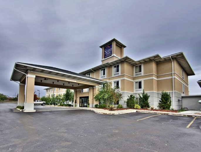 Sleep Inn & Suites