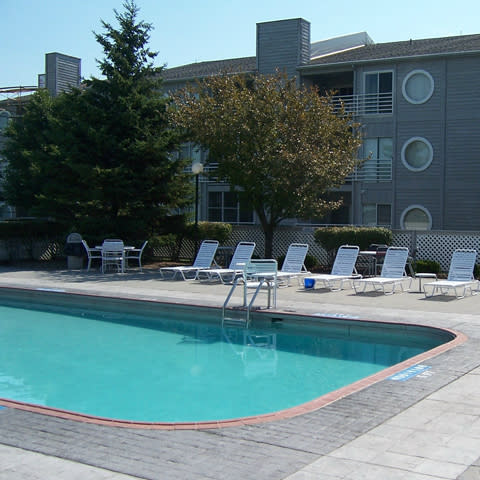 Clinton Reef Club Condos