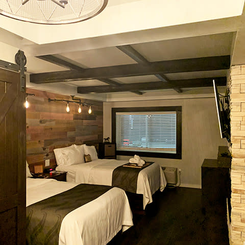 Cedar Stables Inn & Suites Boutique Hotel