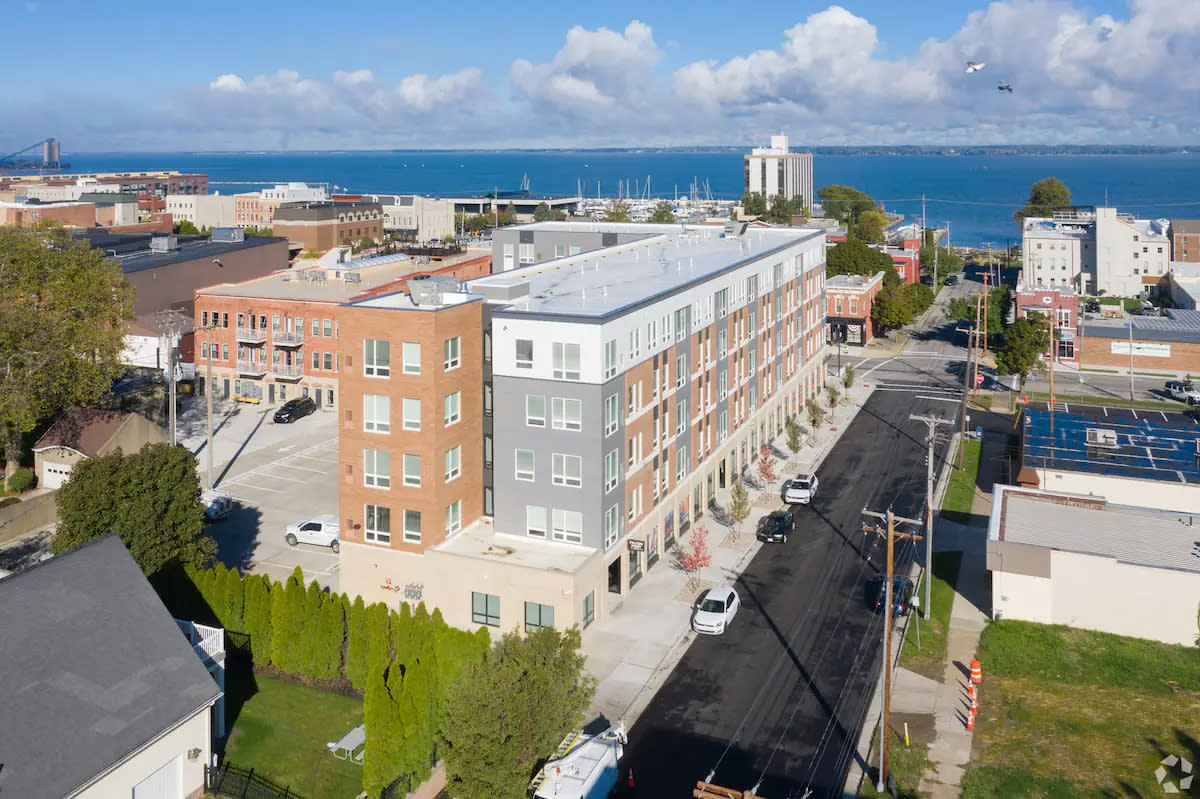 Island Landing at Falcon Point Lofts