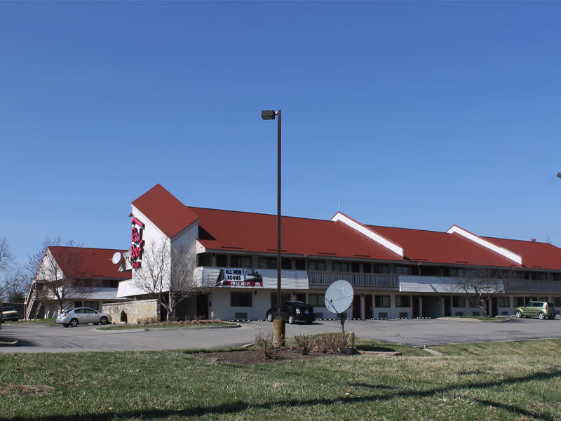Red Roof Inn North