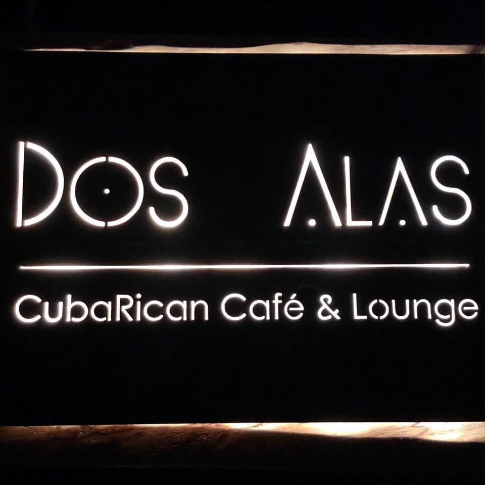 Dos Alas CubaRican Café & Lounge