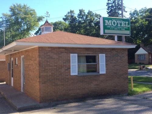 Heights Motel