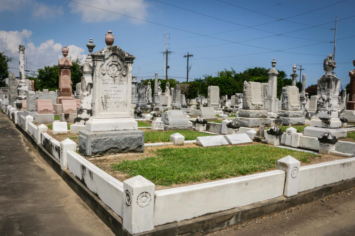 Hebrew Rest Cemetery