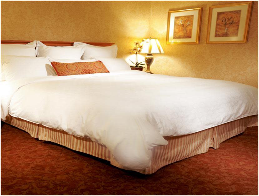 The Del Monte Lodge Renaissance Rochester Hotel & Spa | Pittsford, NY 14534