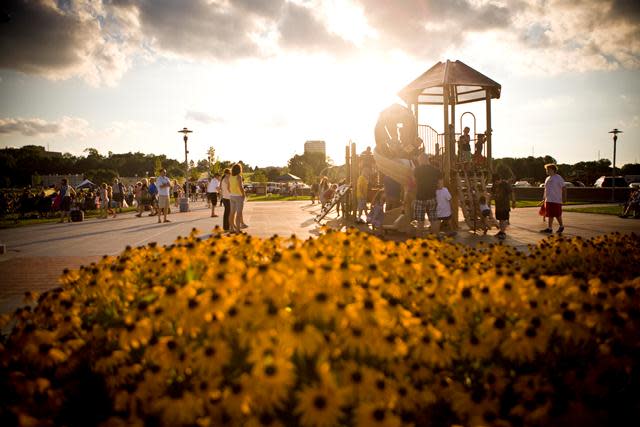 Aksarben Village | Omaha, NE 68106