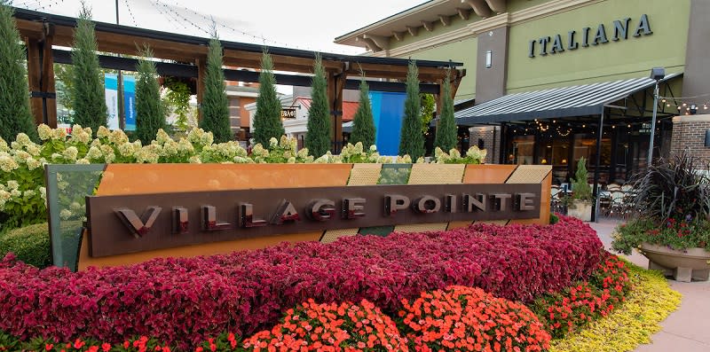 Village Pointe Shopping Center | Omaha, NE 68118