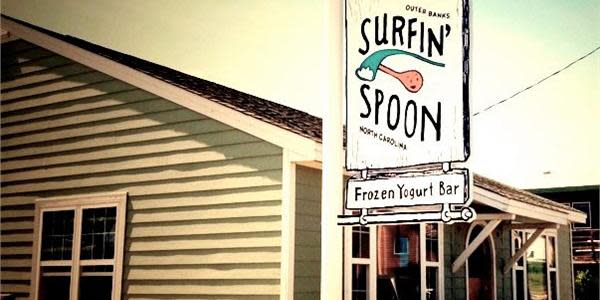 Surfin' Spoon Frozen Yogurt