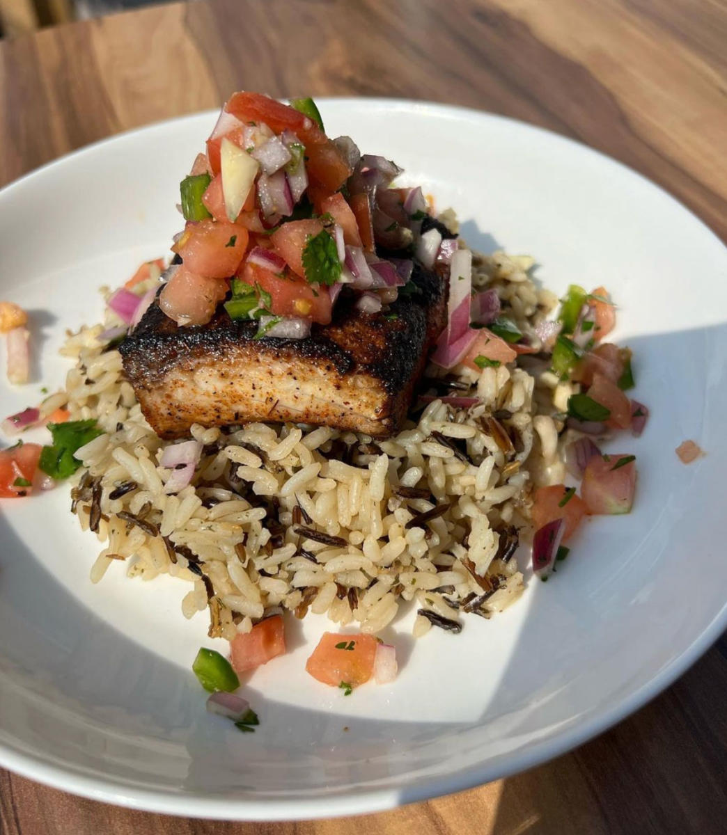 TRiO Restaurant & Market