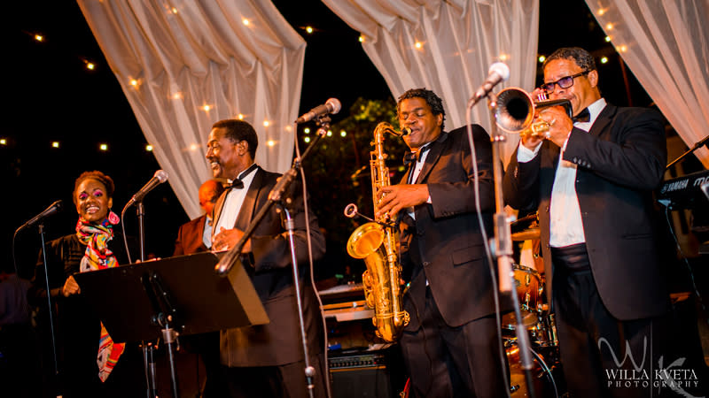 Blue Breeze Entertainment