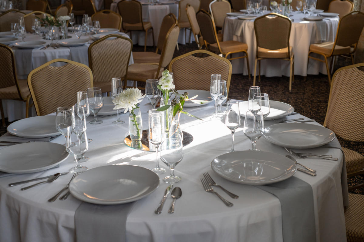 Tom Quick Inn Restaurant | Milford, PA 18337