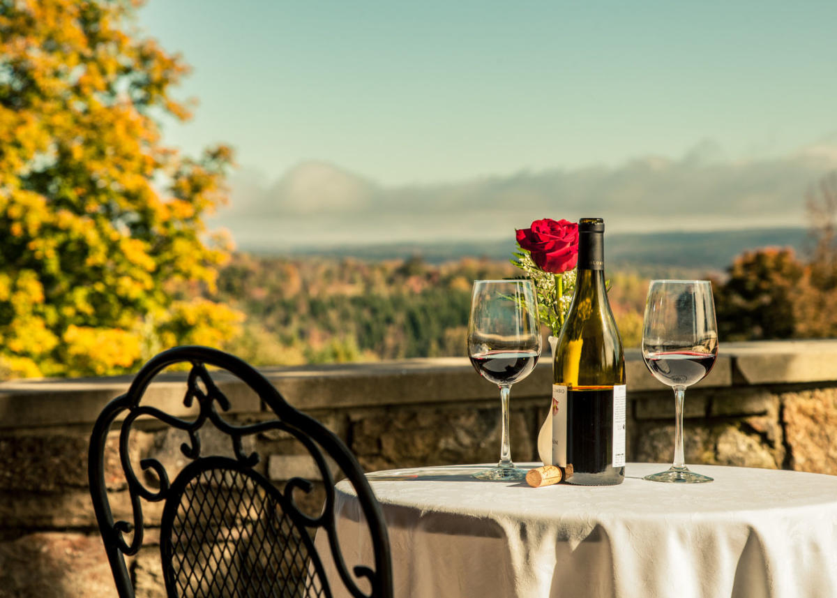 French Manor Inn and Spa | South Sterling, PA 18445