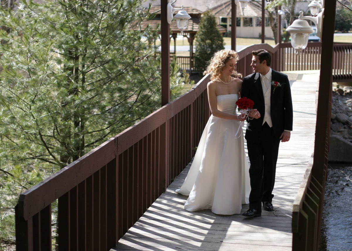 Paradise Stream Resort | Mount Pocono, PA 18344