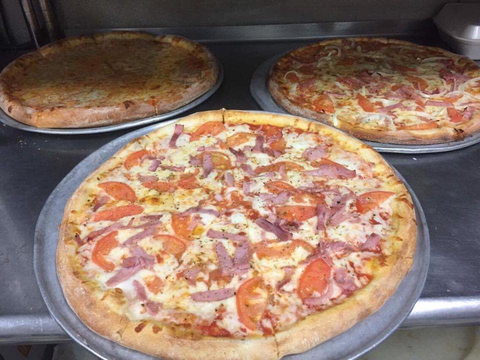 L&B's Pizzeria & Sports Bar