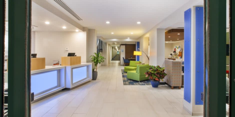 Holiday Inn Express - Victor