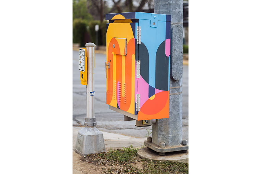 Traffic box art at Moore/Hutchison | San Marcos, TX