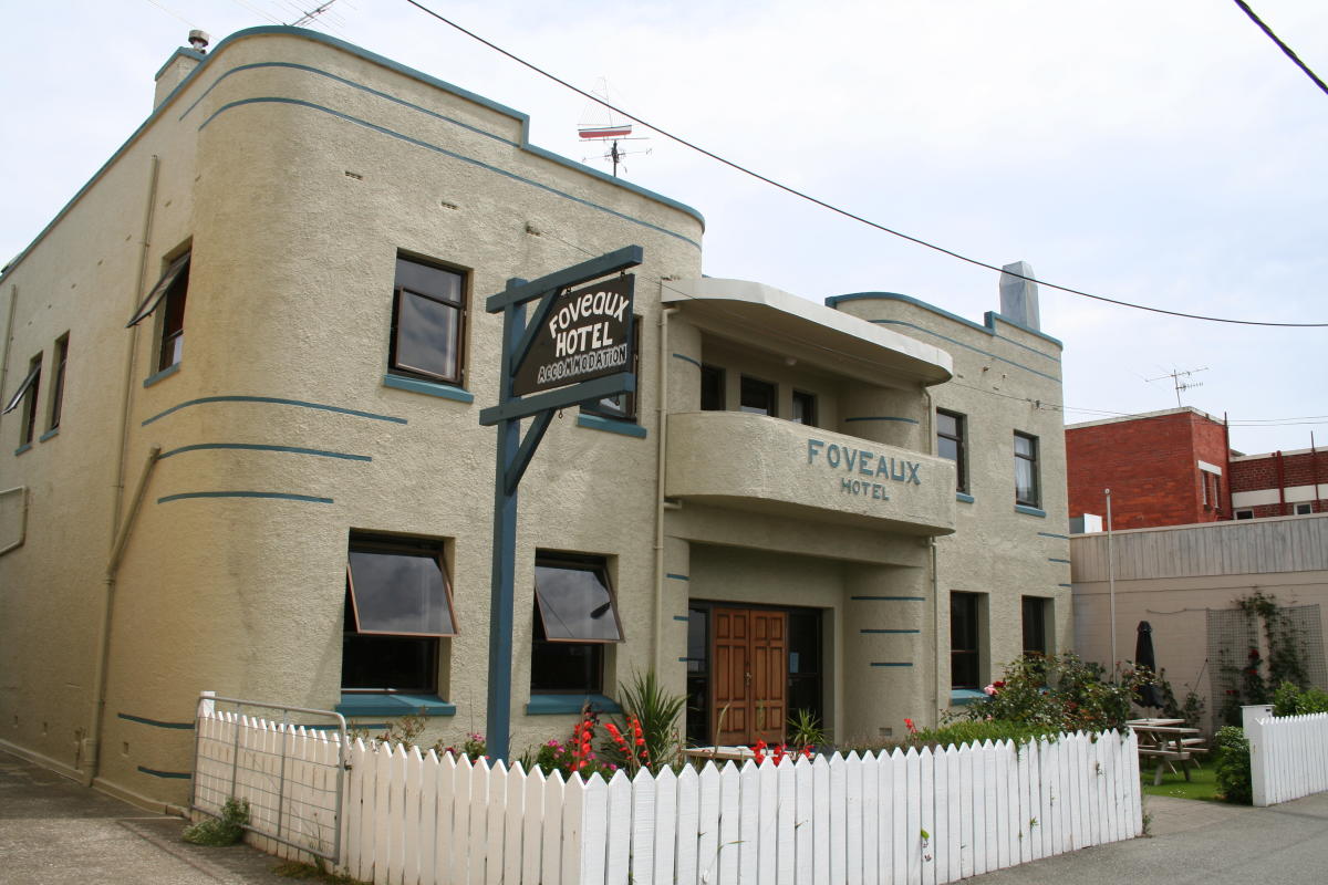 Foveaux Hotel