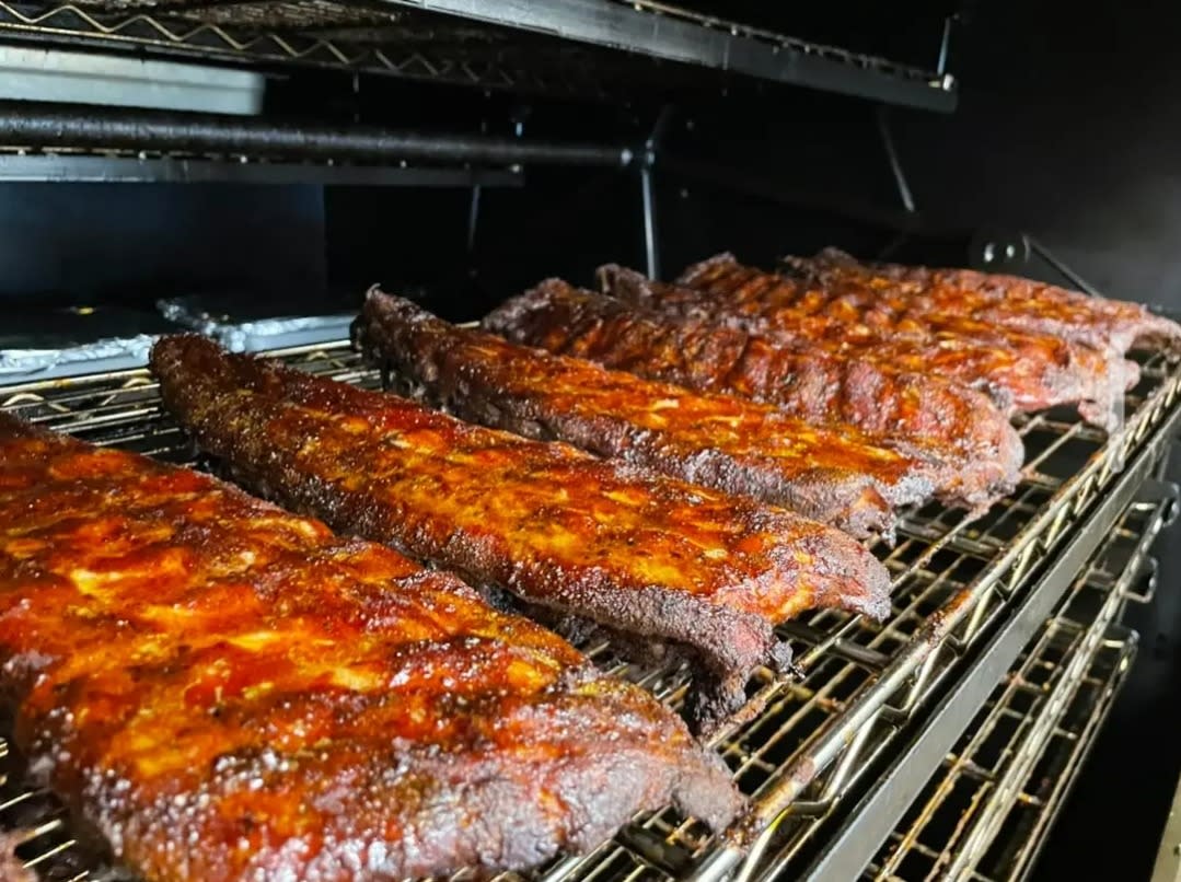 Bombers BBQ Crown Point