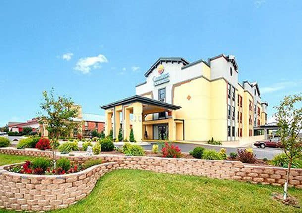 Comfort Inn & Suites