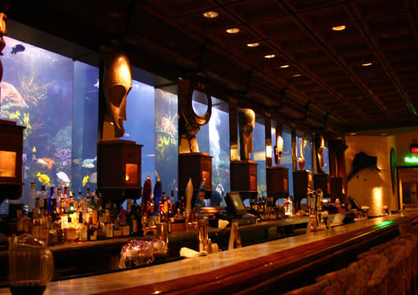 Hemingway's Blue Water Cafe