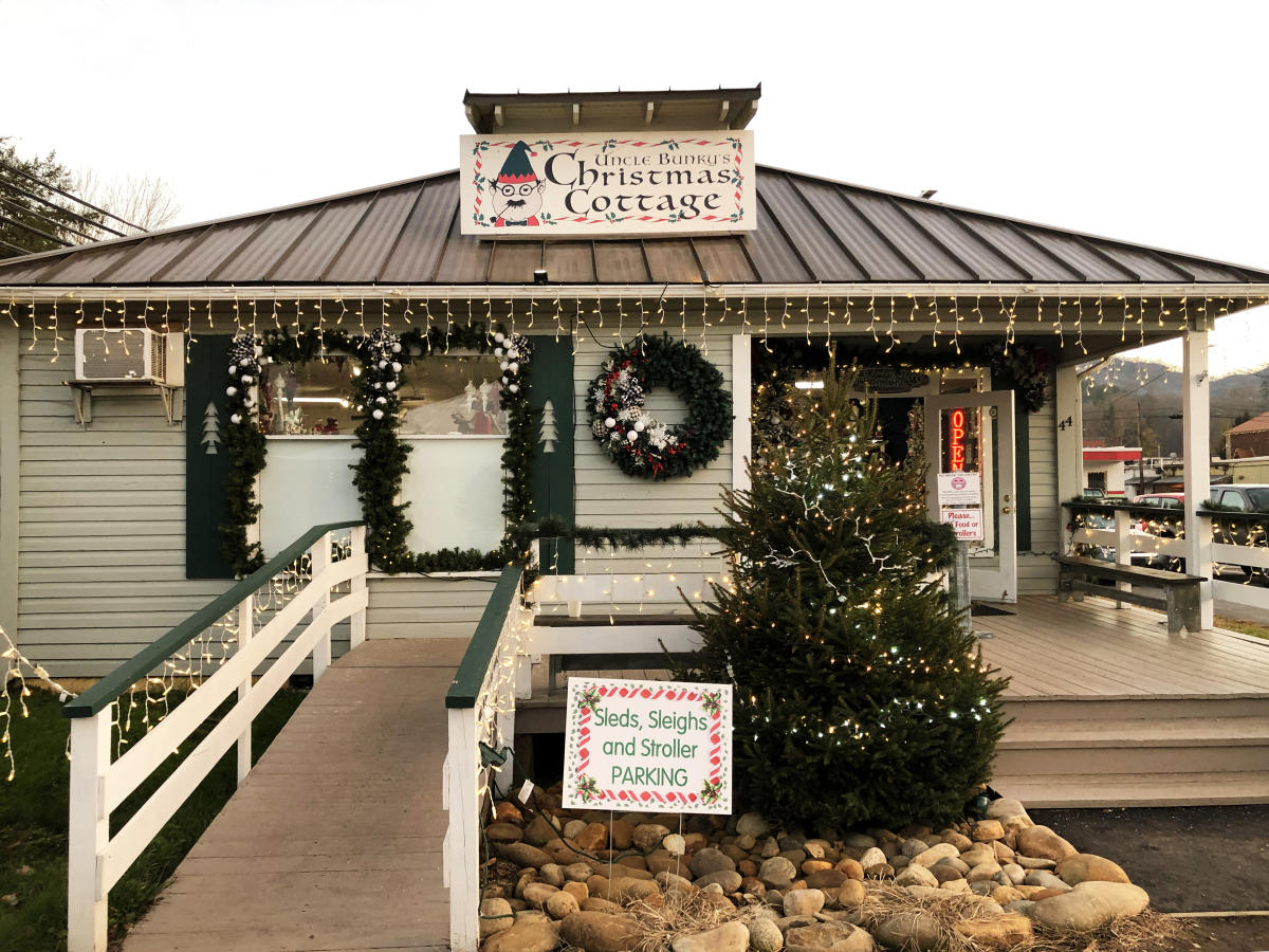 Uncle Bunky's Christmas Cottage