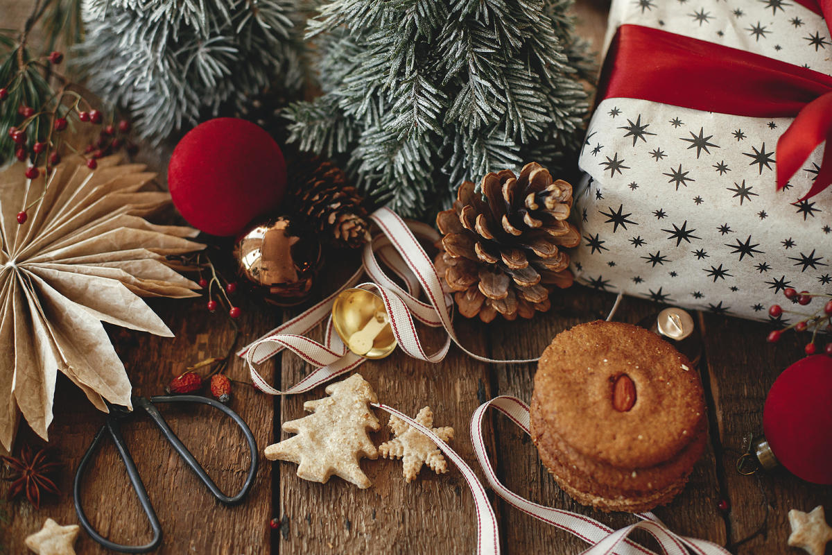 Uncle Bunky's Christmas Cottage