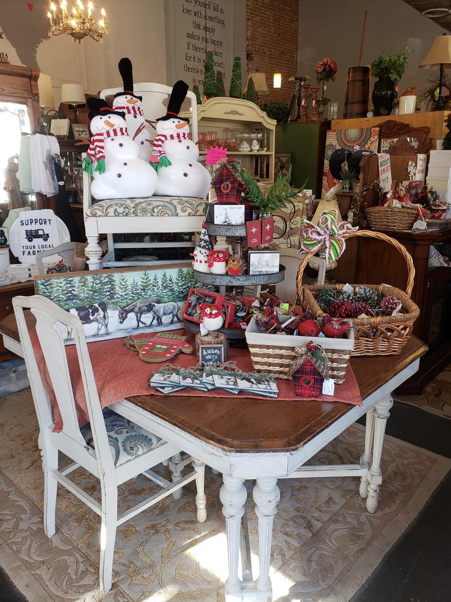 Darling Decor & More