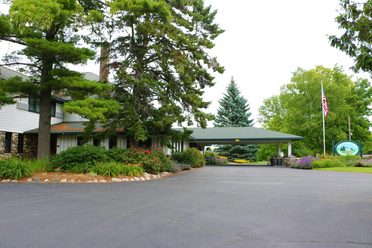 Leland Lodge | Leland, MI 49654