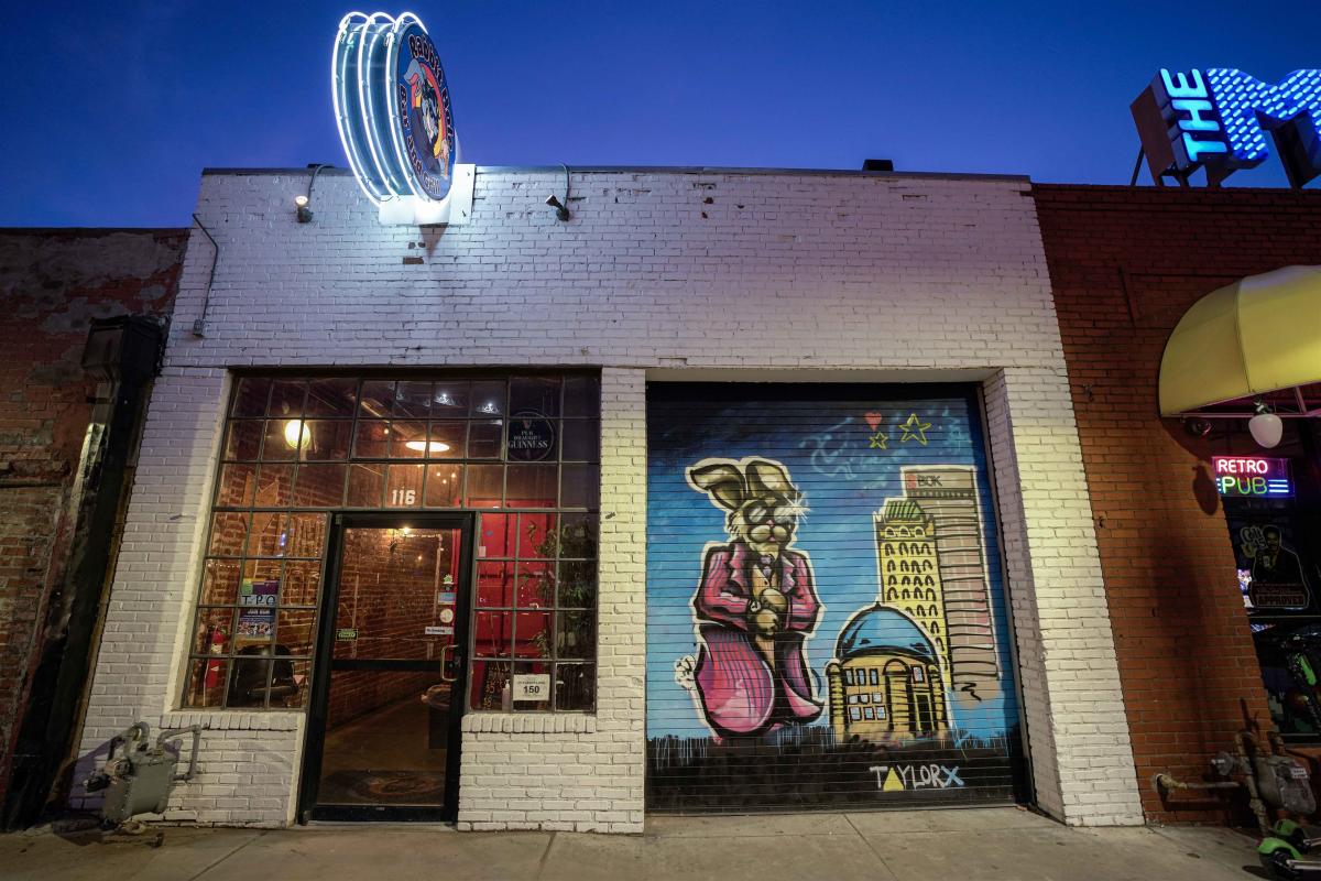 Rabbit Hole Bar and Grill | Tulsa, OK 74120