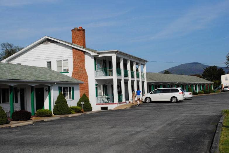 Cardinal Inn