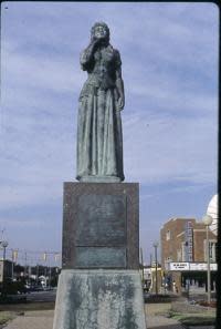 Norwegian Lady Statue