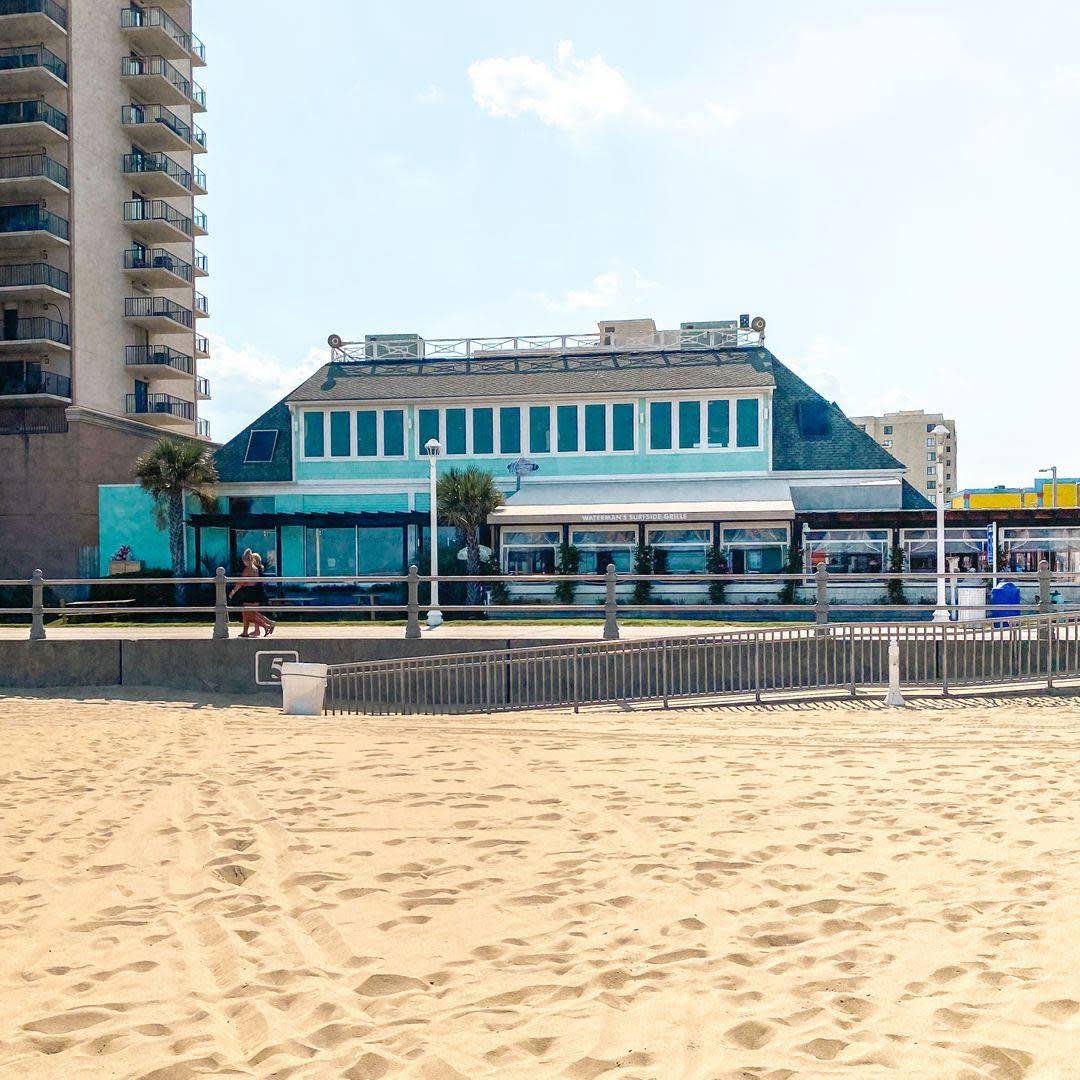 Waterman's Surfside Grille