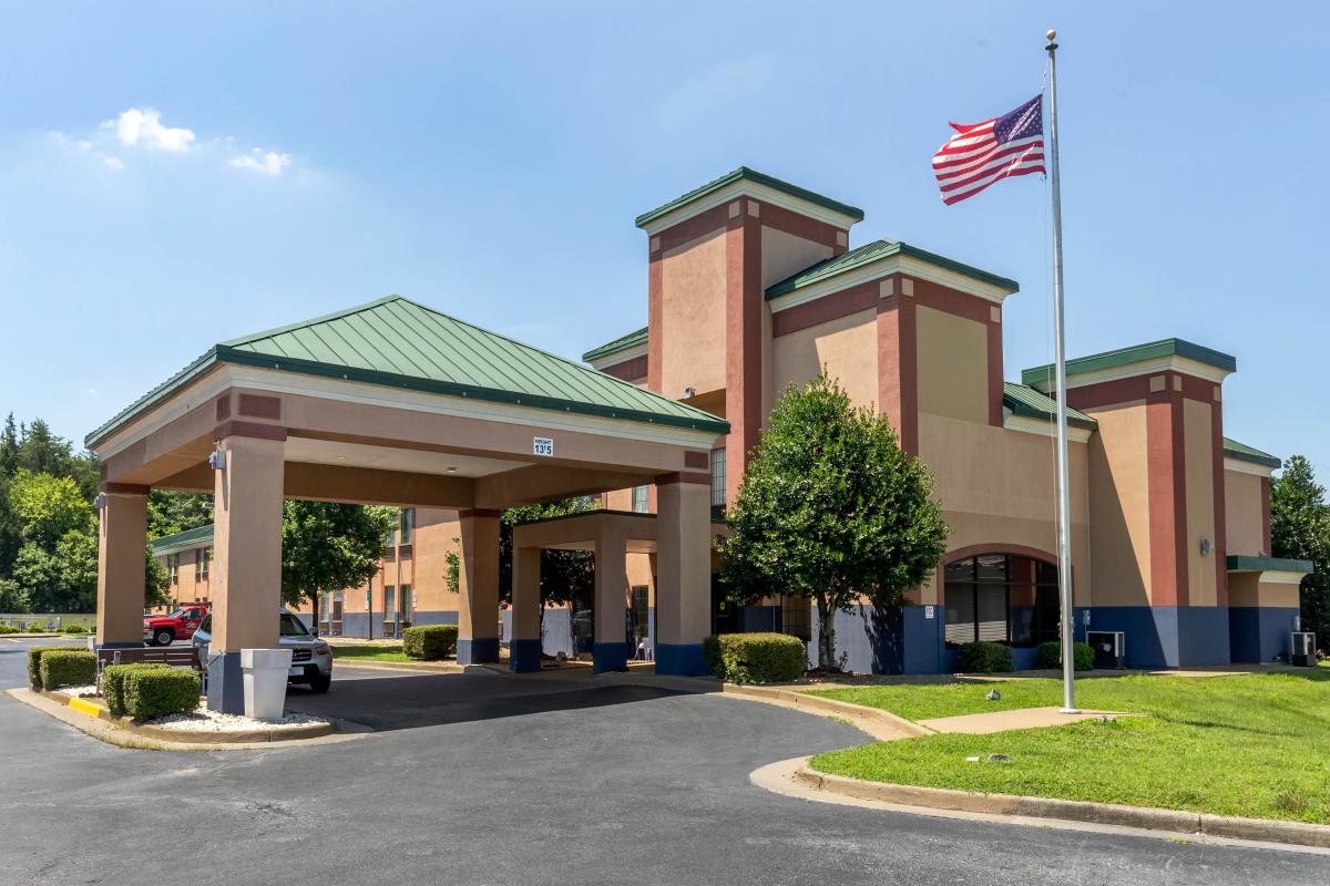 Clarion Inn - Central Virginia