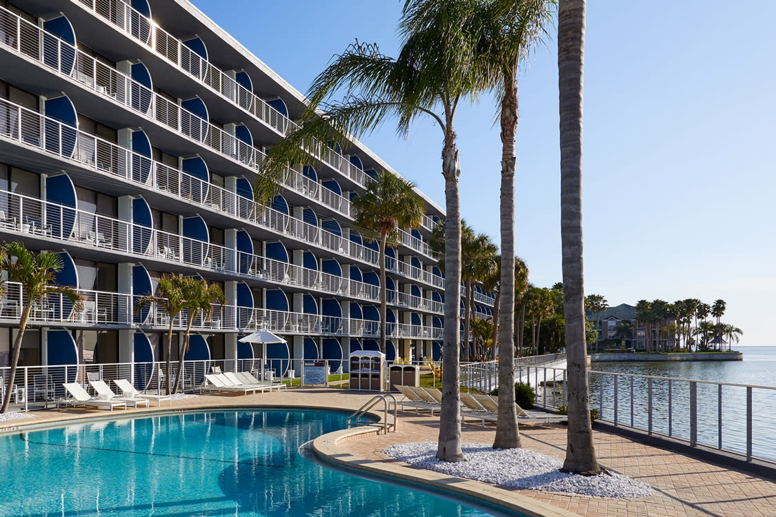 The Godfrey Hotel and Cabanas, WTR Pool & Grill in Tampa | VISIT FLORIDA