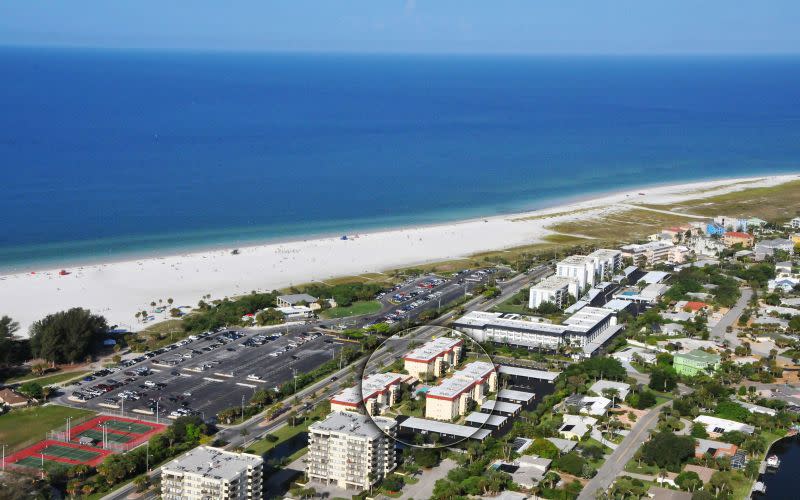 La Siesta Condominiums in Siesta Key | VISIT FLORIDA