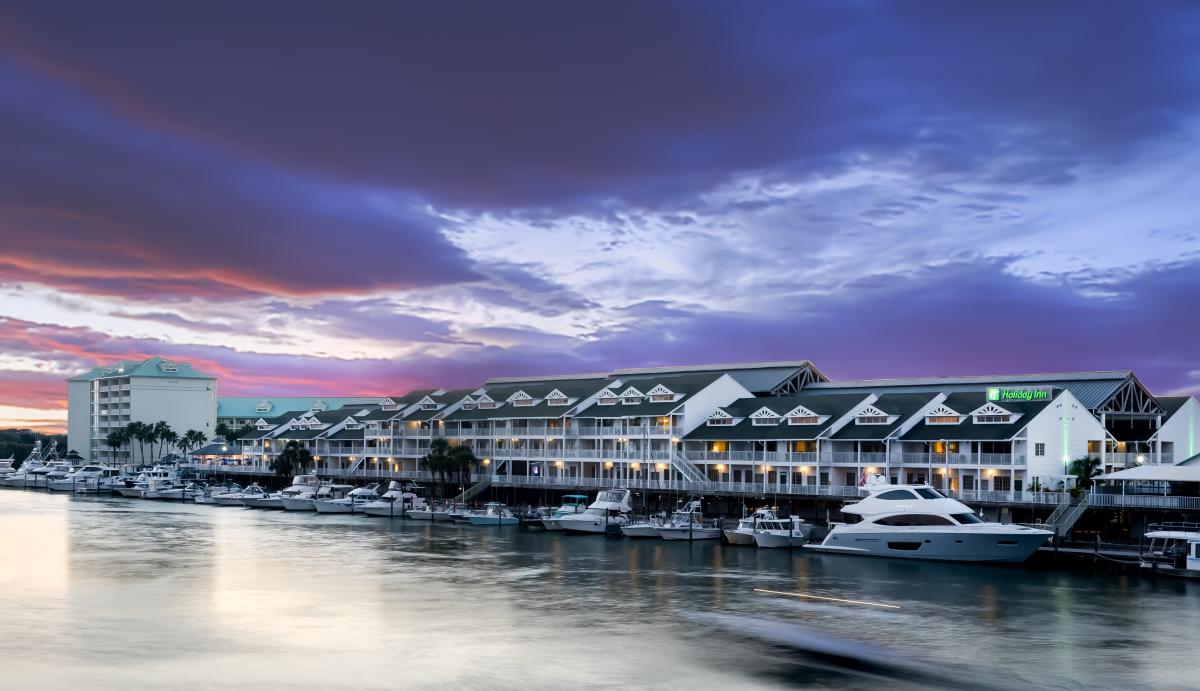 Holiday Inn Hotel & Suites - Harbourside in Indian Rocks Beach | VISIT ...