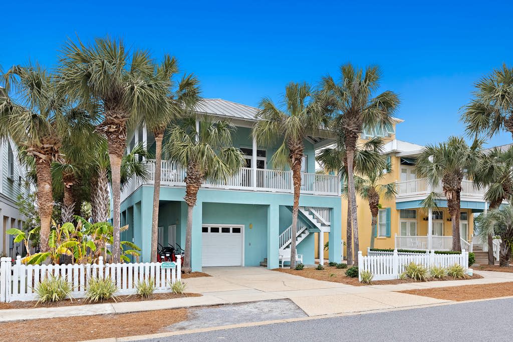 Destin Pointe Resort by Vacasa in Destin | VISIT FLORIDA