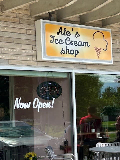 Ale's Ice Cream Shop