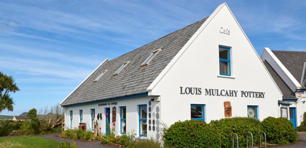 Louis Mulcahy Pottery - Discover Kerry
