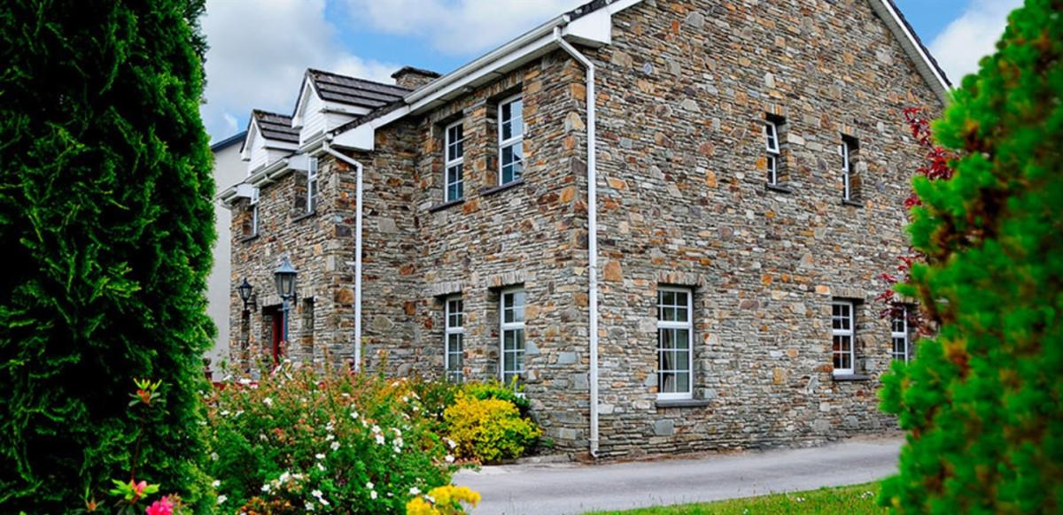 Sika Lodge - Discover Kerry