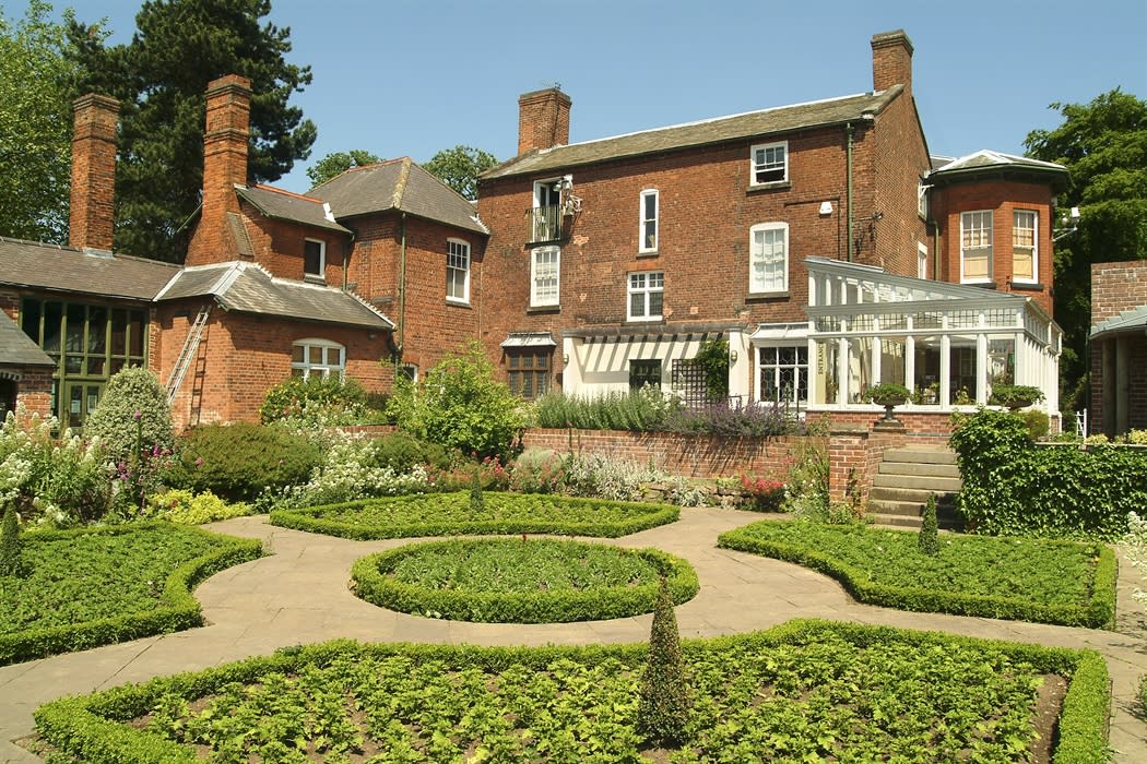 Bantock House Museum