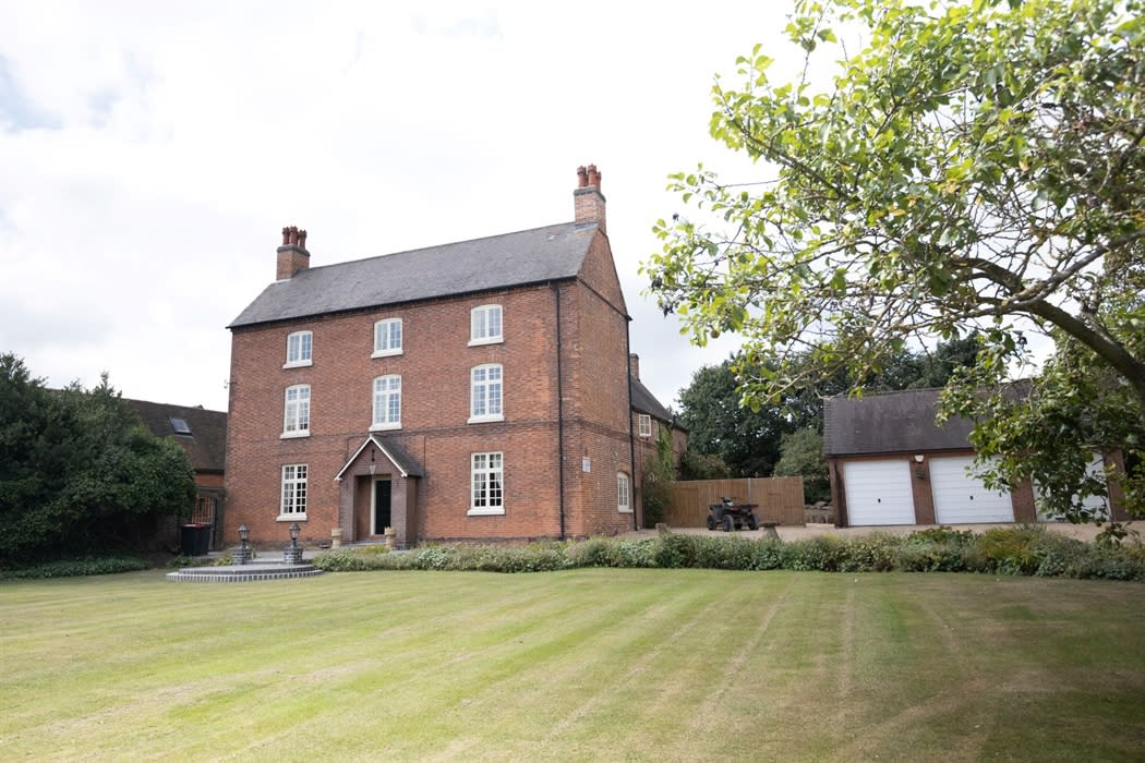 Blackgreaves Farmhouse - Visit Birmingham