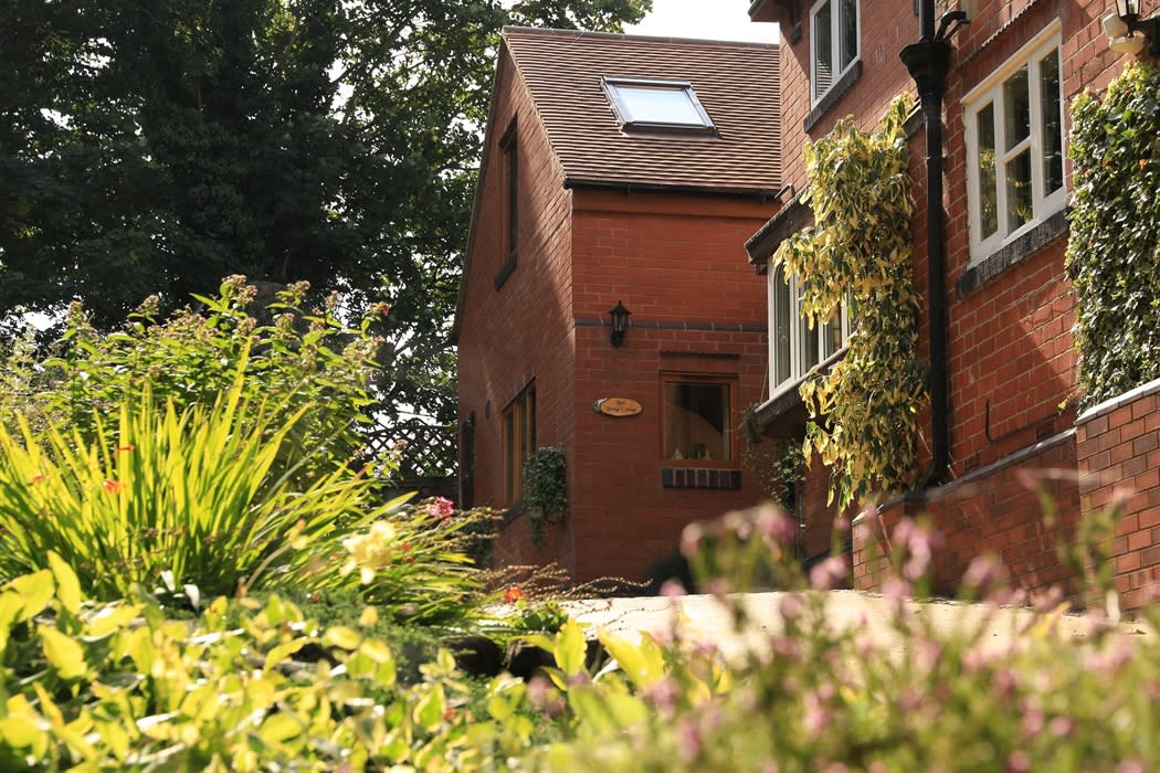 Little Bridge Cottage - Visit Birmingham